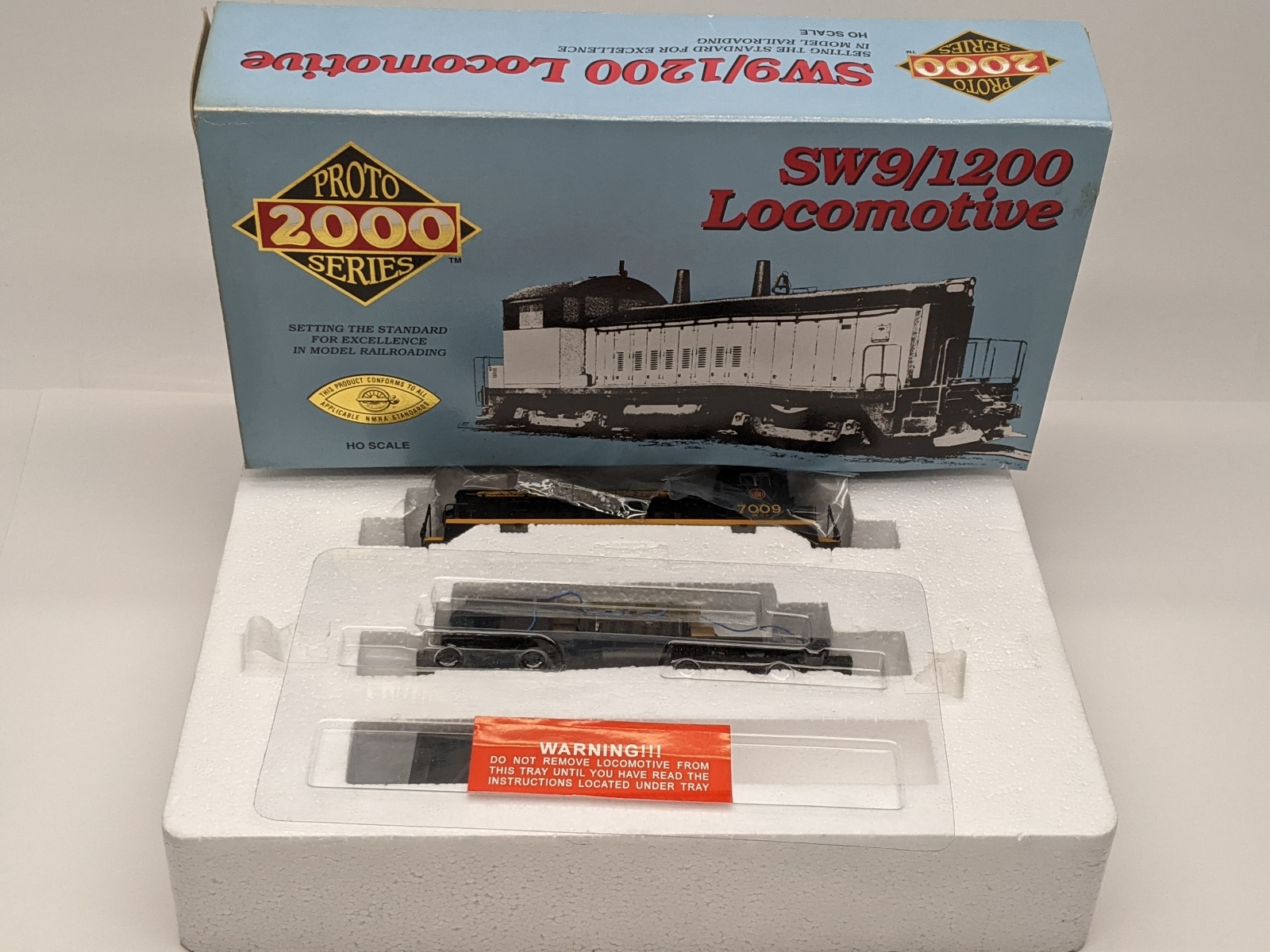 Proto 2000 96053 HO SW9/1200 Switcher - Canadian National / CN #7009 ...