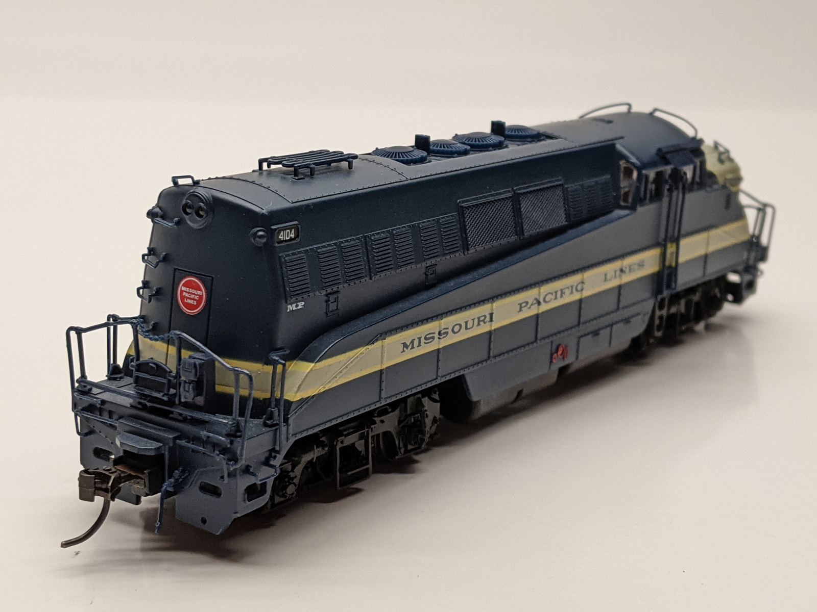 Proto 2000 HO BL2 - Missouri Pacific Lines #4104 - Parts/Project For ...