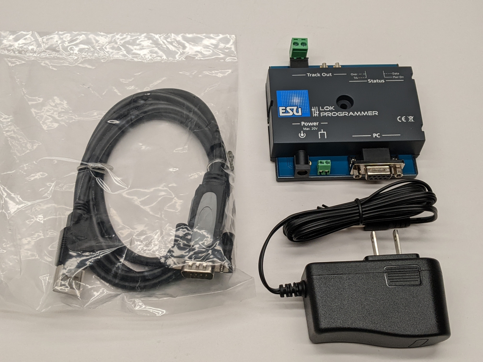 ESU 53452 LokProgrammer Set w/ USA/Canada Power Supply & USB Adapter ...
