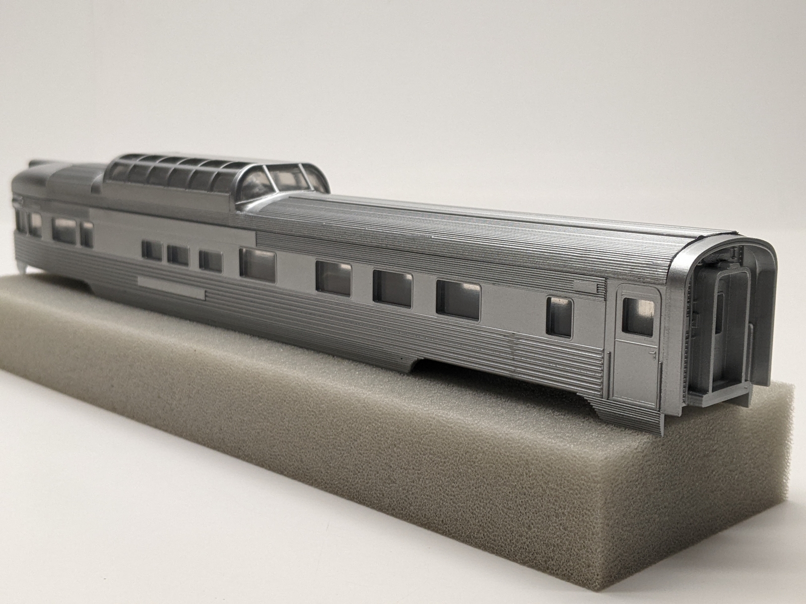 Con-Cor 0001-000771 HO 85ft Dome Observation - Painted, Undecorated For ...