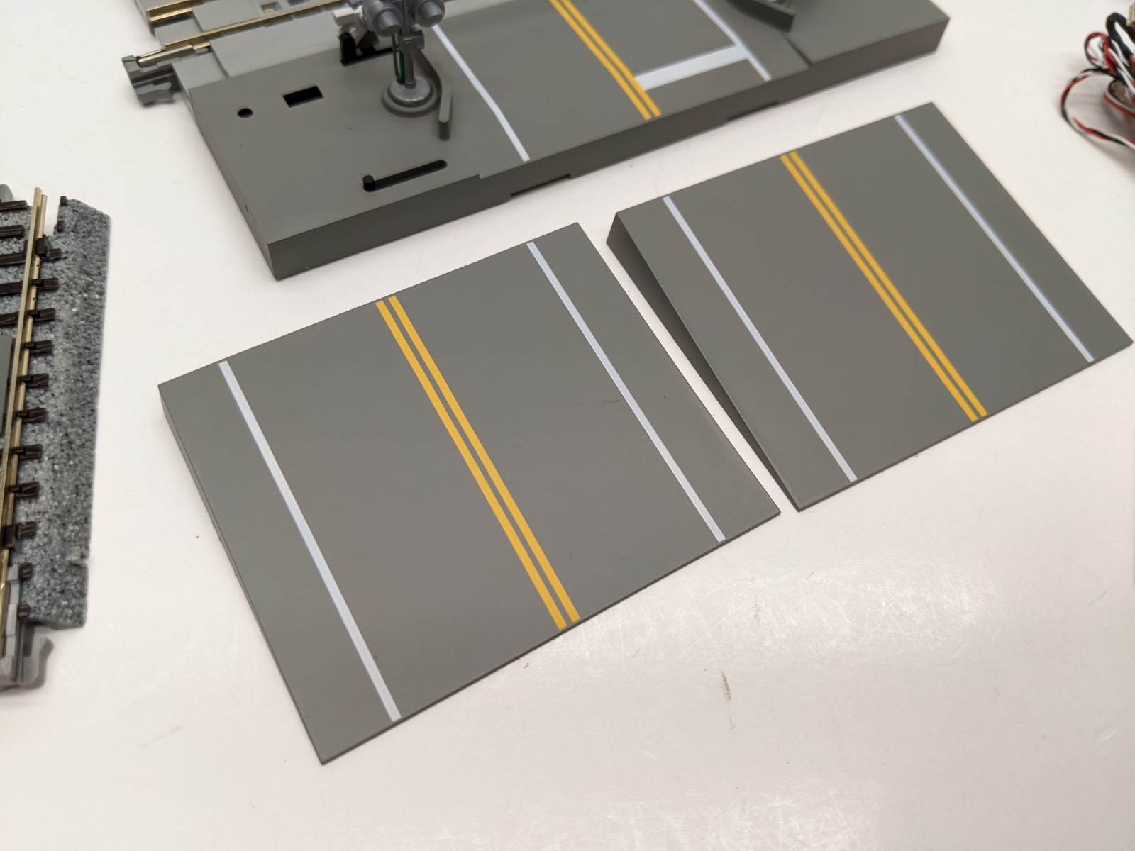 Kato 20-652-1 N Unitrack North American Style Automatic Crossing Gate ...