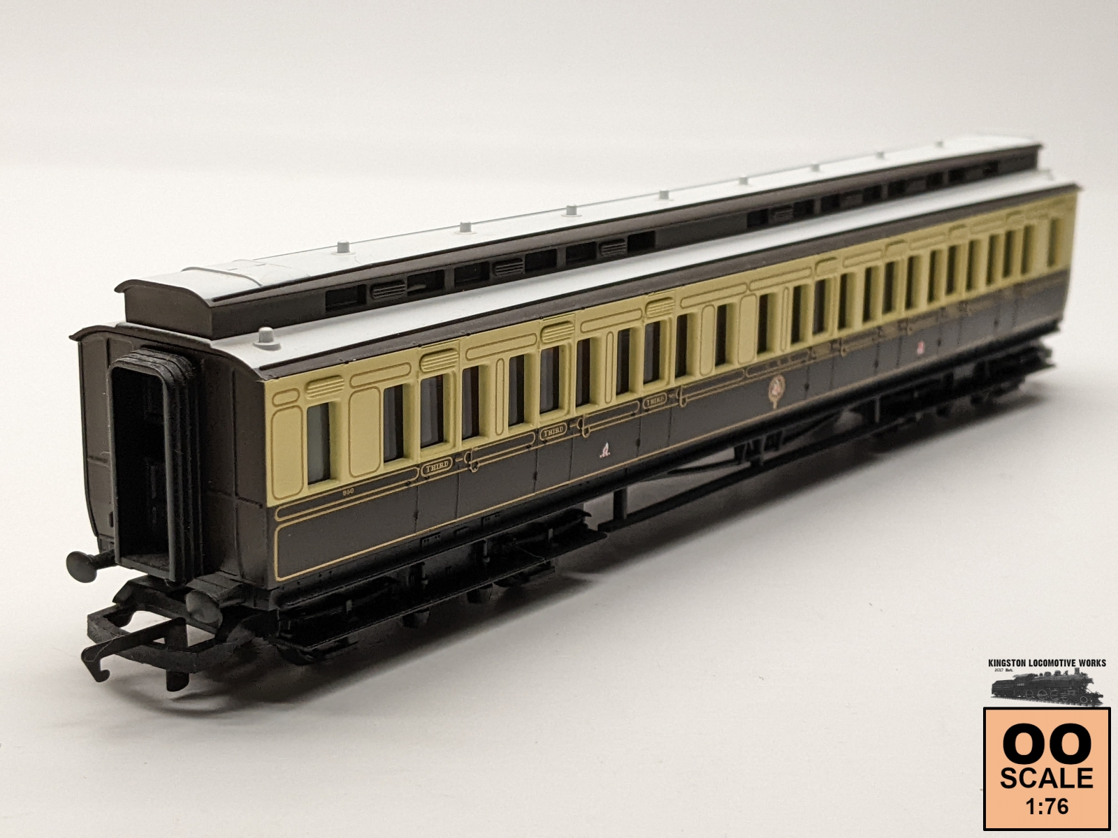 Hornby R4119B OO GWR Clerestory 3rd Coach - GWR Crest Chocolate/Cream w ...