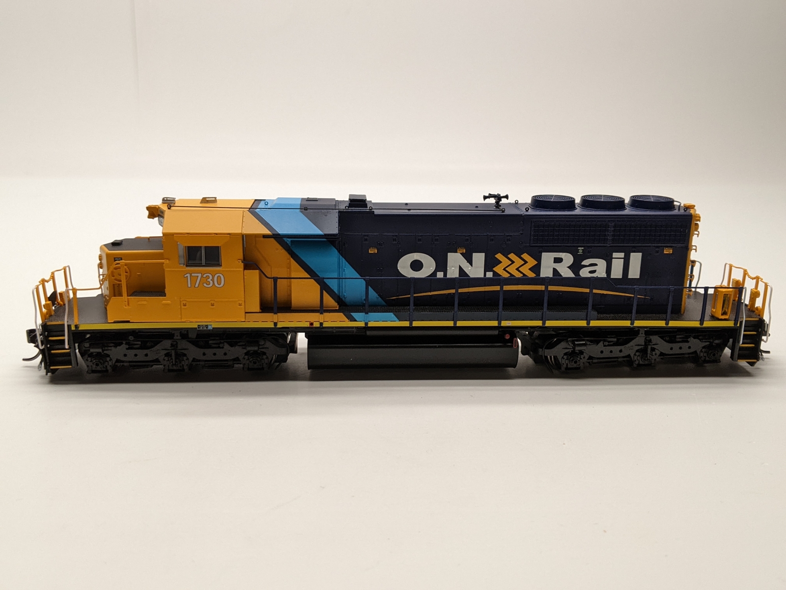 Bowser 24501 HO SD40-2 - Ontario Northland / ONR "O.N. Rail" #1730 - DC ...