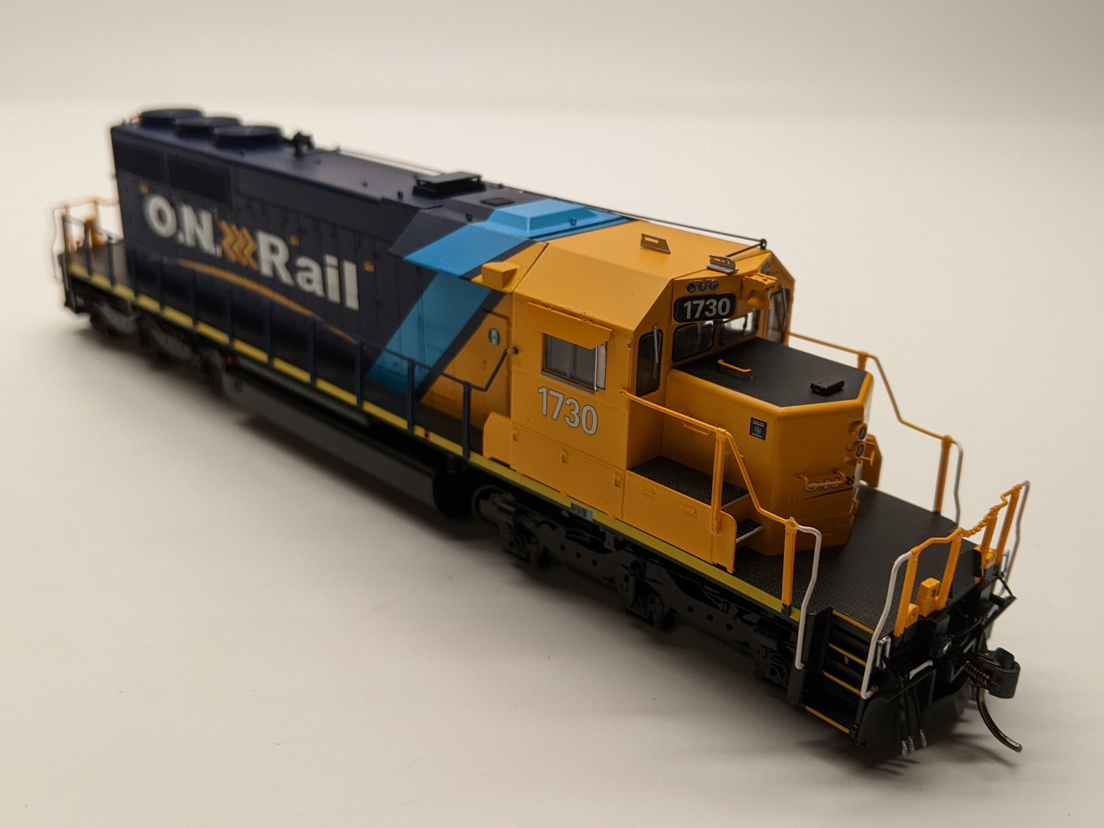 Bowser 24501 HO SD40-2 - Ontario Northland / ONR "O.N. Rail" #1730 - DC ...