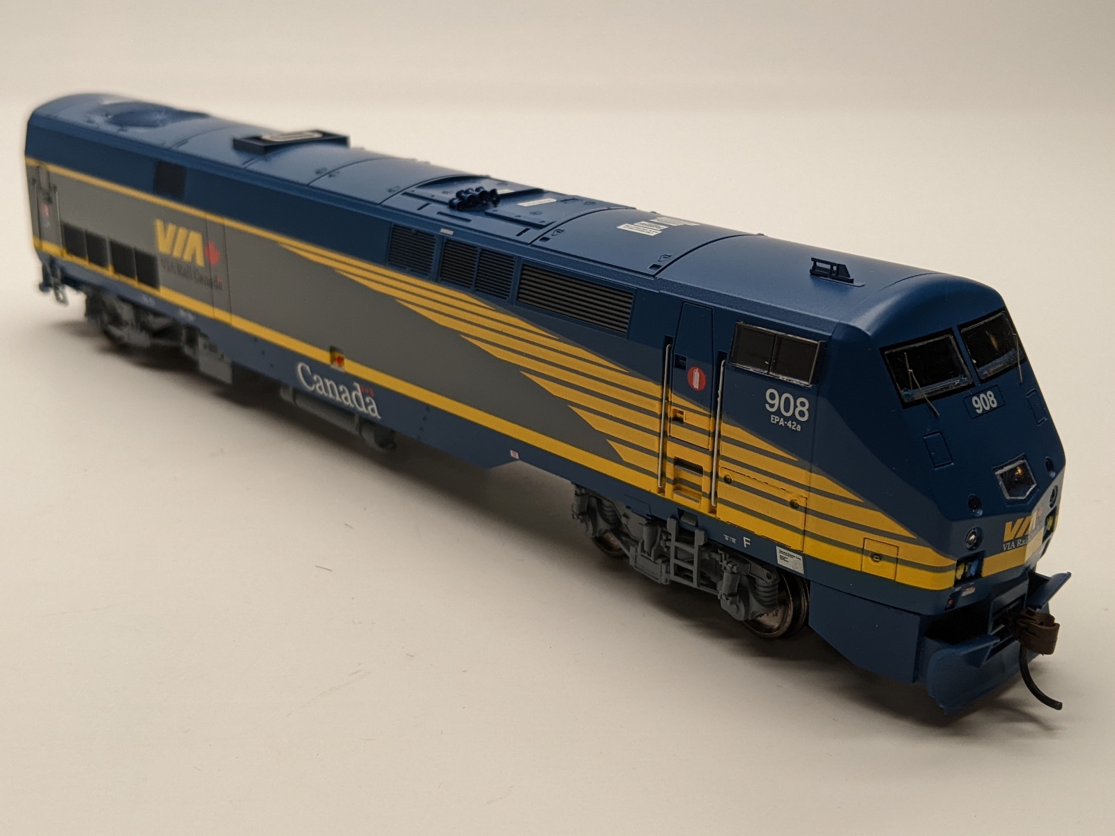 Athearn 99458 HO P42DC - VIA Rail Canada #908 - DC (Decoder Ready) For Sale -- Kingston ...