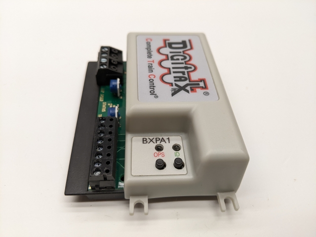 Digitrax BXPA1 DCC LocoNet Auto-Reverser w/ Detection, Transponding and ...