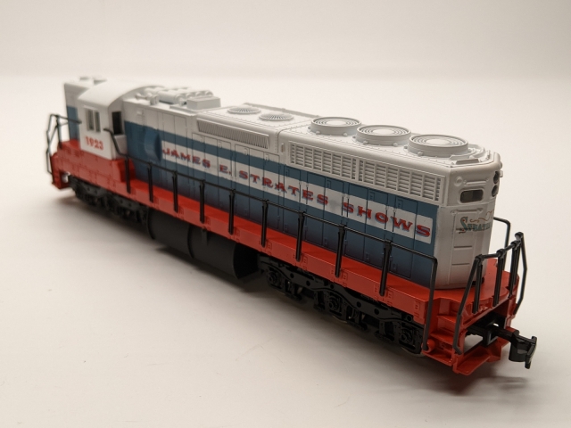 IHC 318 HO James E Strates Shows Train Set - Locomotive & 4 Coaches For ...